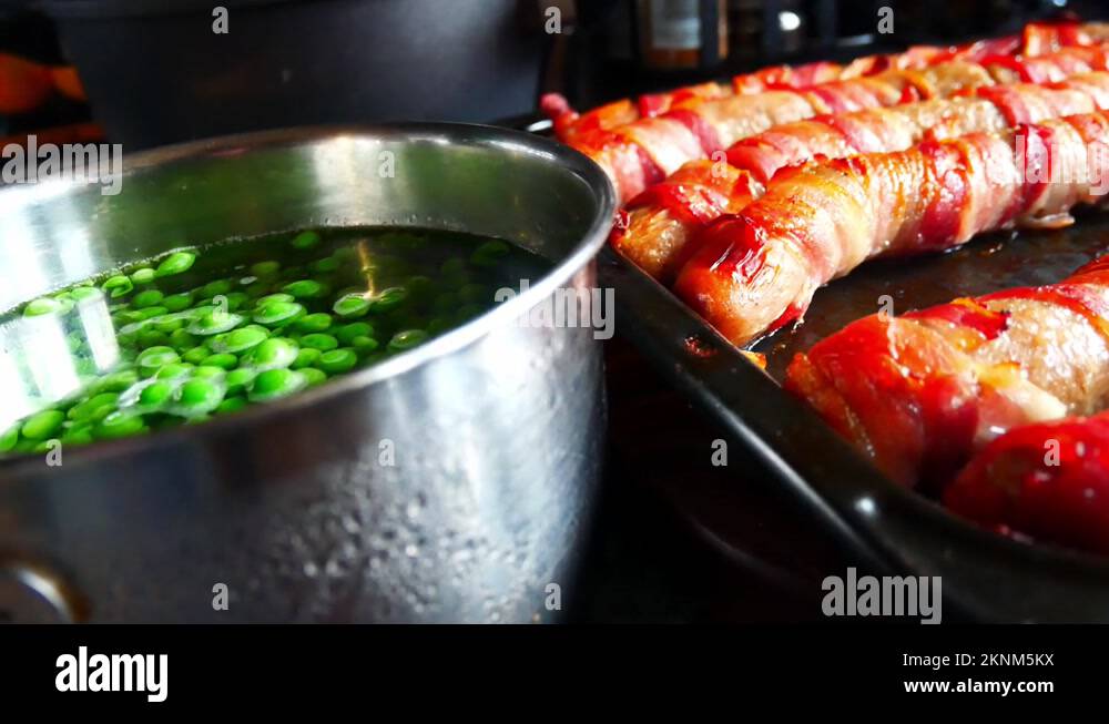 Traditional bacon Stock Videos & Footage - HD and 4K Video Clips - Alamy