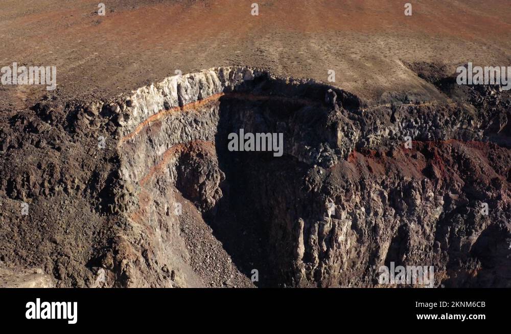 Layers of lava Stock Videos & Footage - HD and 4K Video Clips - Alamy