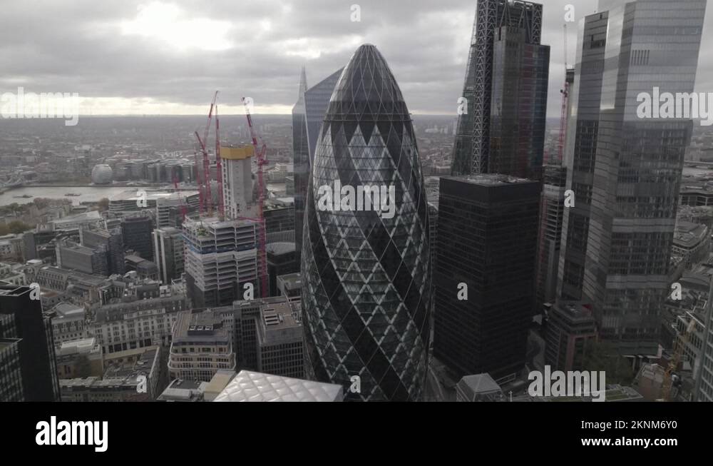 Iconic skyscraper Stock Videos & Footage - HD and 4K Video Clips - Alamy