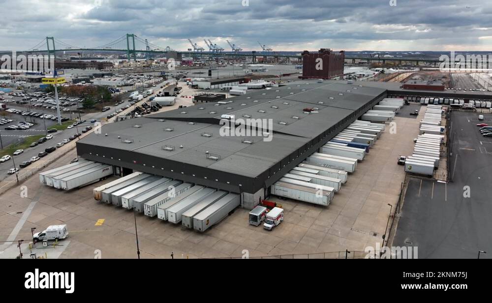 Dhl freight center Stock Videos & Footage - HD and 4K Video Clips - Alamy