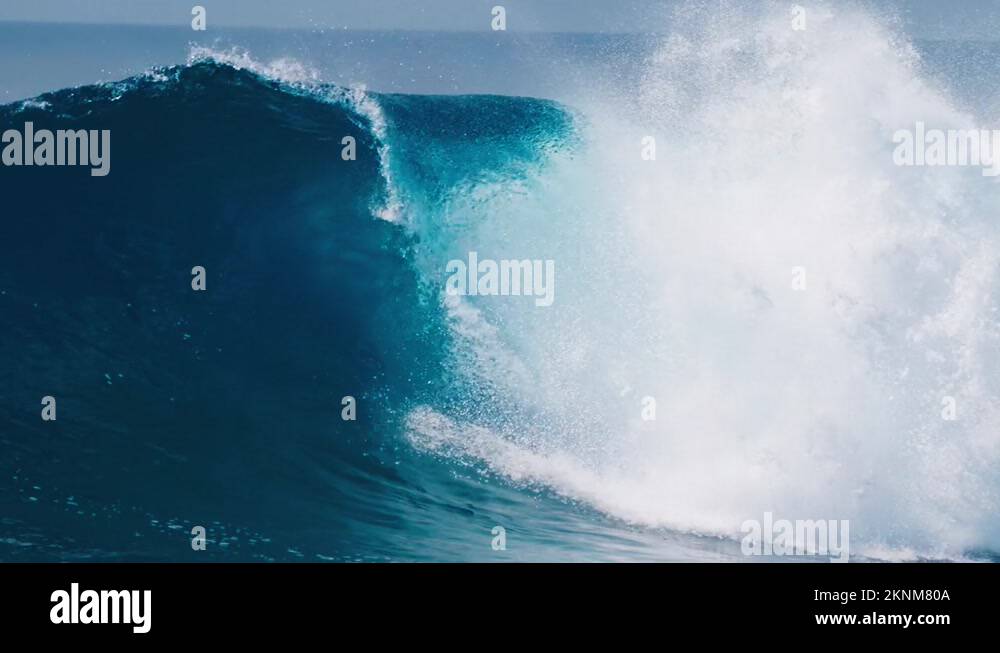 Wave. Powerful ocean wave breaks at the Sultans surf spot in Maldives ...
