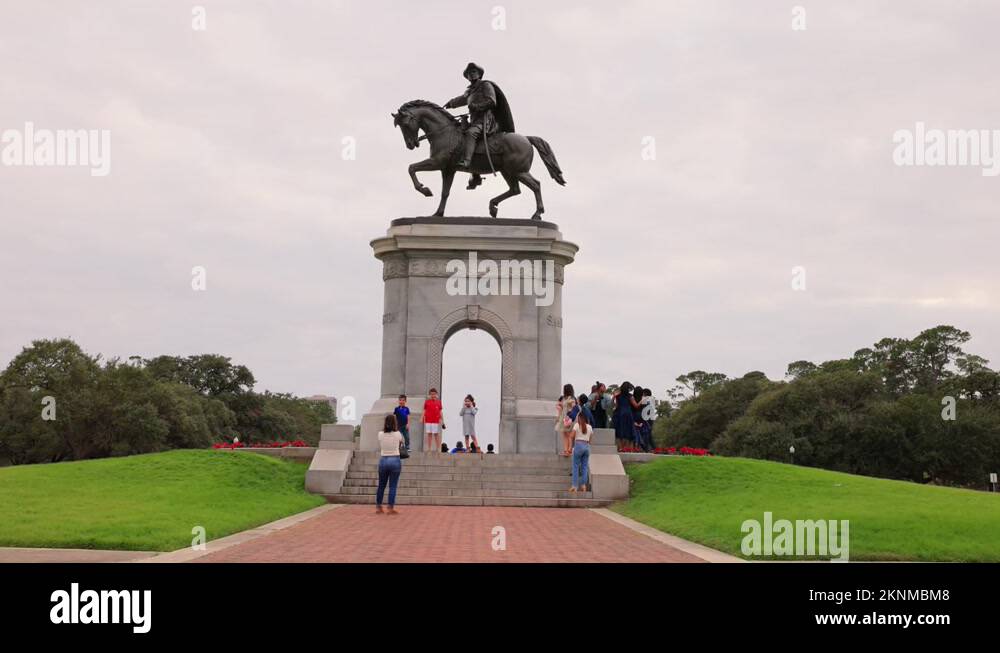 Overview of Sam Houston Statue at Hermann Park Stock Video Footage - Alamy