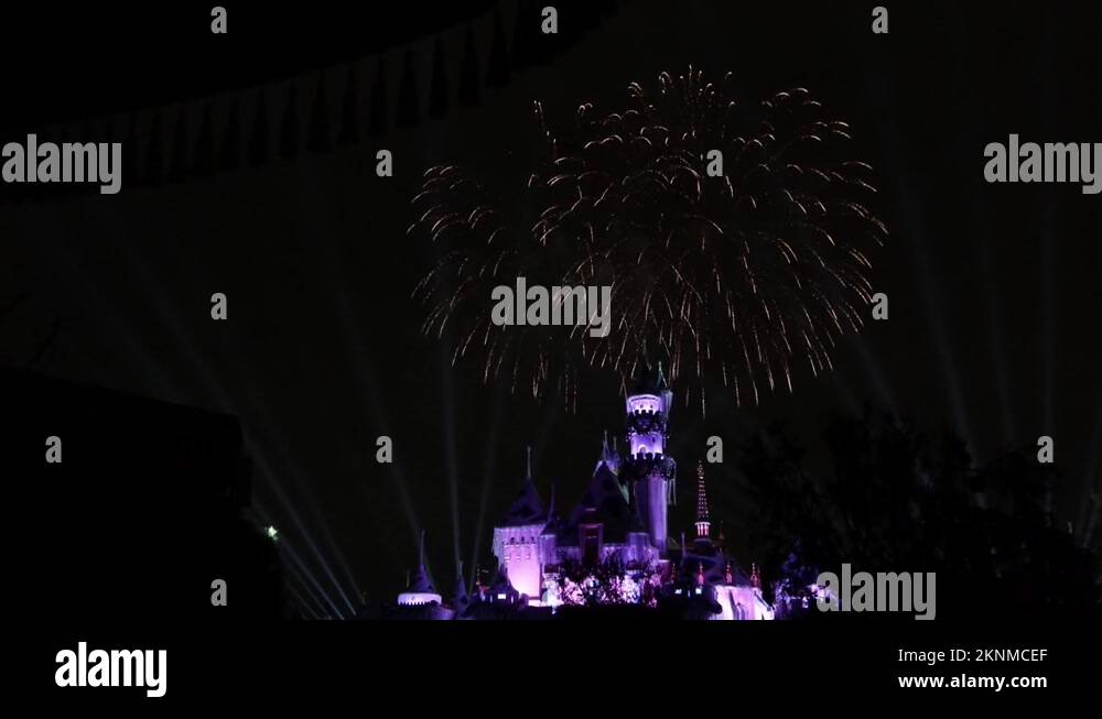Disneyland california fireworks Stock Videos & Footage - HD and 4K ...
