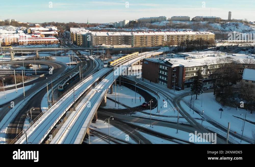 Elevated railroad train Stock Videos & Footage - HD and 4K Video Clips ...