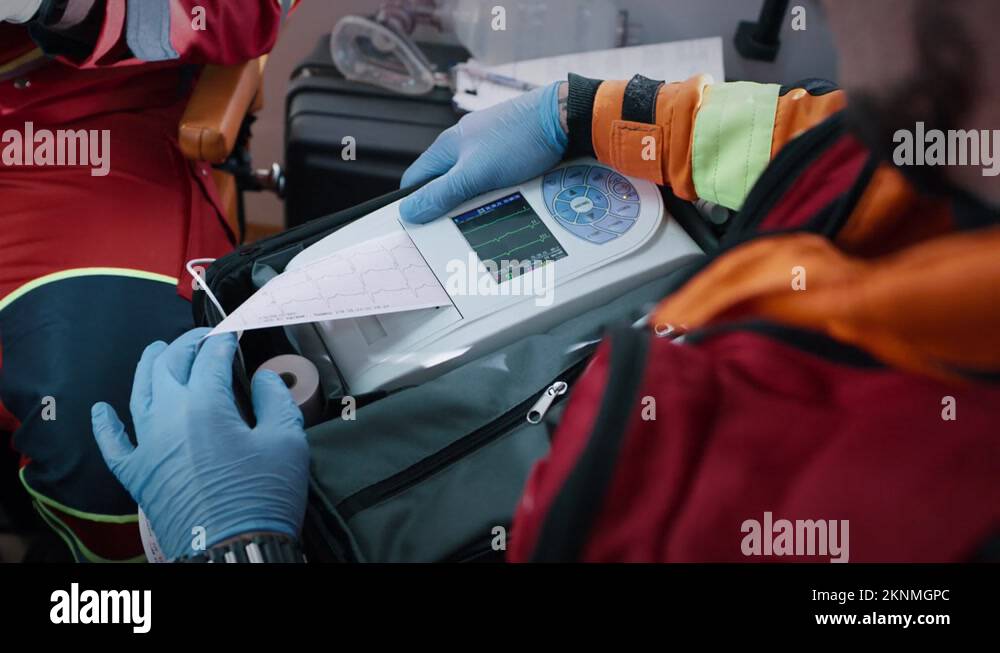 Portable ecg machine Stock Videos & Footage - HD and 4K Video Clips - Alamy
