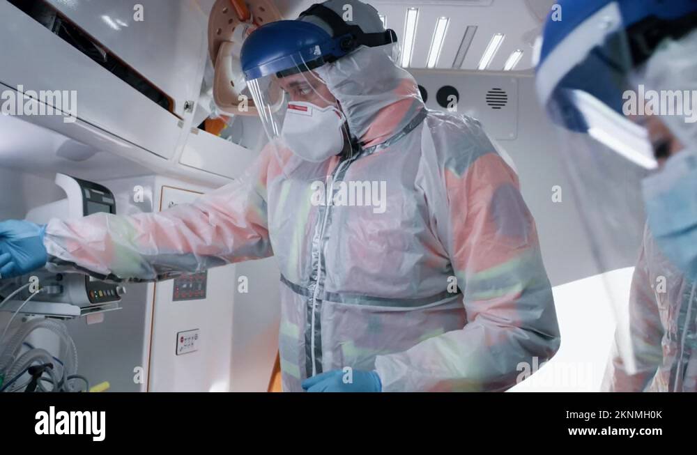 Life support machine Stock Videos & Footage - HD and 4K Video Clips - Alamy