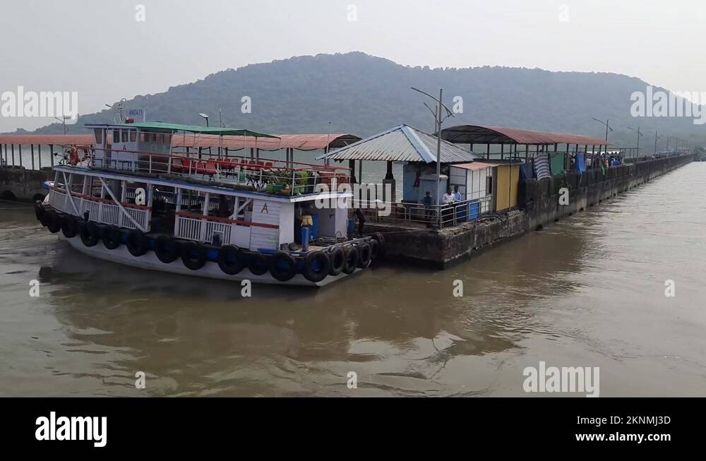 Harbor ferry service Stock Videos & Footage - HD and 4K Video Clips - Alamy