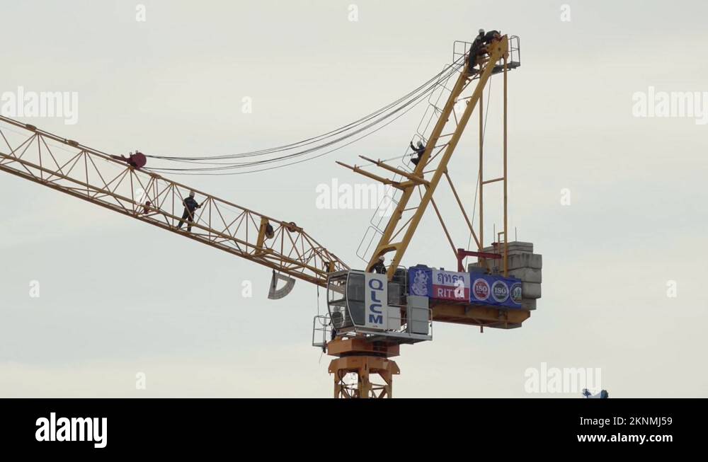 Steel hoisting cables Stock Videos & Footage - HD and 4K Video Clips ...