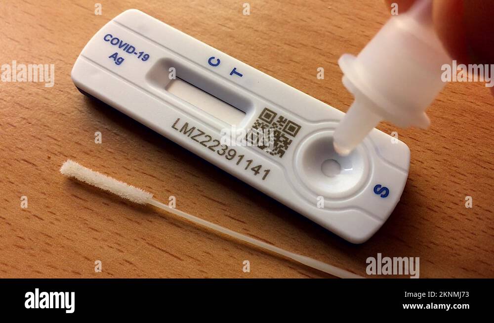 Covid 19 positive test swab pcr Stock Videos & Footage - HD and 4K ...