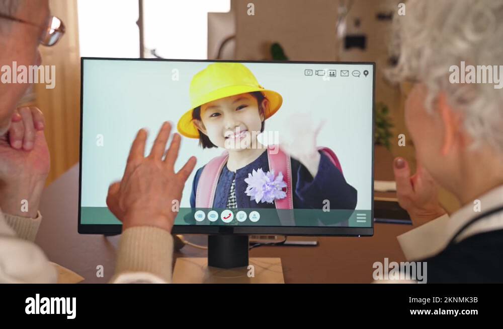 Zoom call family Stock Videos & Footage - HD and 4K Video Clips - Alamy