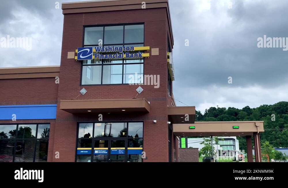 Bank exterior Stock Videos & Footage - HD and 4K Video Clips - Alamy