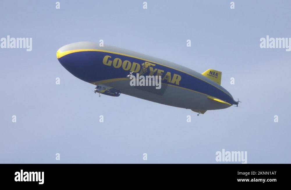 Goodyear blimp in flight Stock Videos & Footage - HD and 4K Video Clips ...