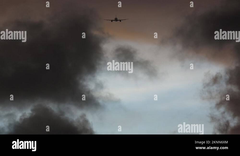 Airliner take off, back view Stock Video Footage - Alamy