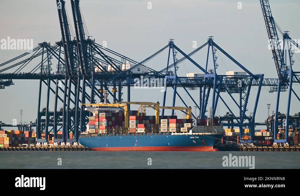 Deep sea vessel Stock Videos & Footage - HD and 4K Video Clips - Alamy