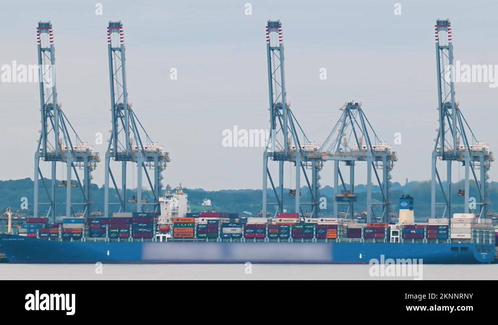 Deep sea cargo ships Stock Videos & Footage - HD and 4K Video Clips - Alamy