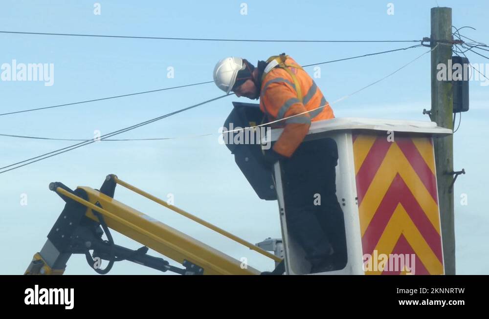 Handling cable Stock Videos & Footage - HD and 4K Video Clips - Alamy