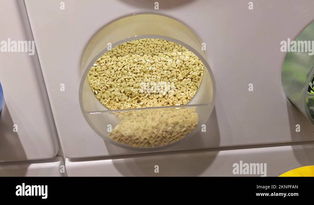 Lego easter egg Stock Videos & Footage - HD and 4K Video Clips - Alamy