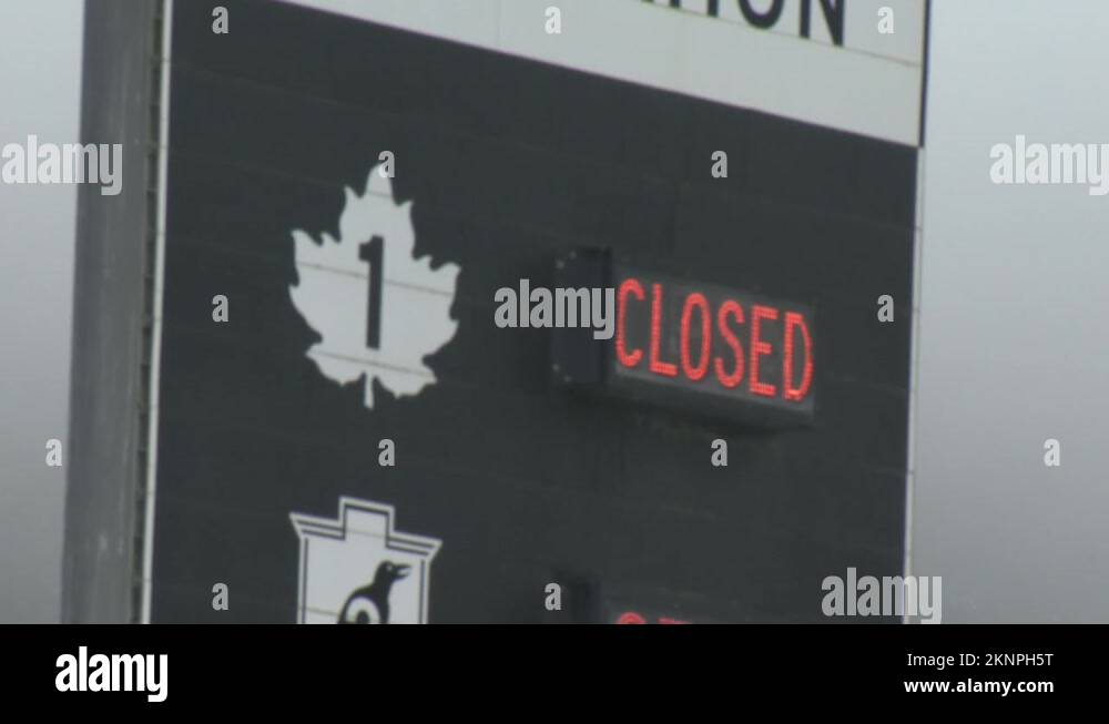 Road closures sign Stock Videos & Footage - HD and 4K Video Clips - Alamy