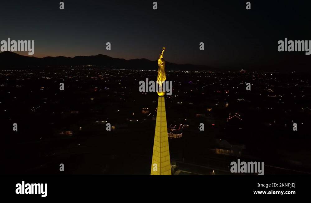 Angel Moroni Gold Statue atop LDS Mormon Temple in Utah at Night ...
