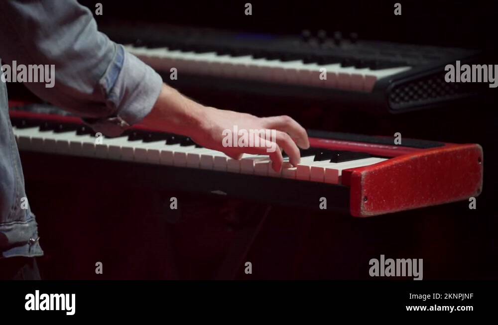 Live keyboard Stock Videos & Footage - HD and 4K Video Clips - Alamy