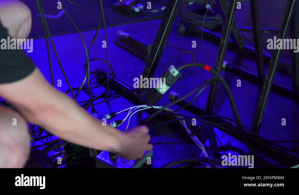 Setting up stage Stock Videos & Footage - HD and 4K Video Clips - Alamy