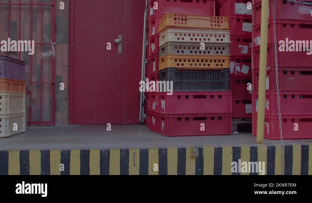 Food crates Stock Videos & Footage - HD and 4K Video Clips - Alamy