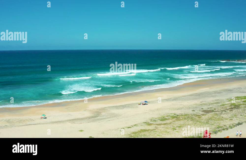 CERRITOS BEACH BCS MEXICO-2021: Ocean Waves Sweeping Into The Shoreline ...