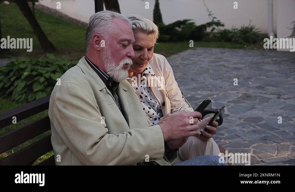 Using sharing Stock Videos & Footage - HD and 4K Video Clips - Alamy