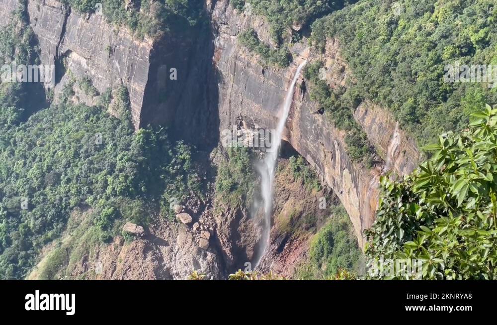 Nohkalikai falls Stock Videos & Footage - HD and 4K Video Clips - Alamy