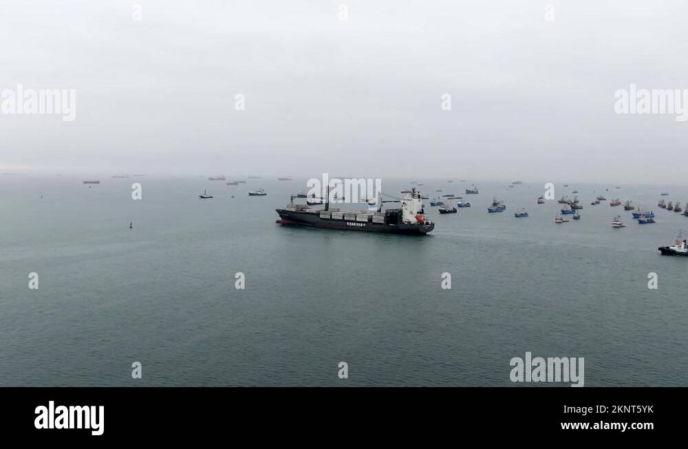 Marine container Stock Videos & Footage - HD and 4K Video Clips - Alamy