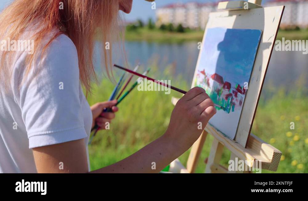 Female life drawing Stock Videos & Footage - HD and 4K Video Clips - Alamy