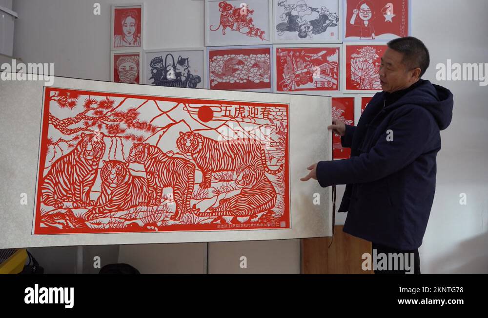 China paper cutting Stock Videos & Footage - HD and 4K Video Clips - Alamy