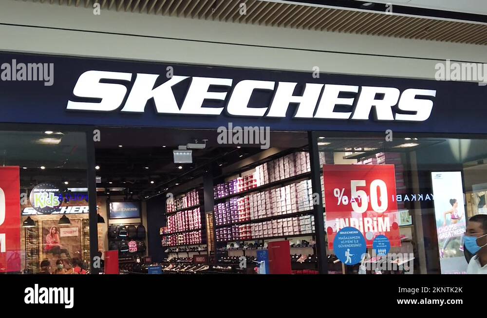 Skechers logo sign Stock Videos & Footage - HD and 4K Video Clips - Alamy