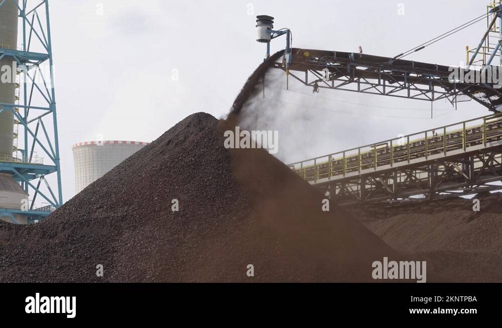 Aggregate extraction quarry Stock Videos & Footage - HD and 4K Video ...