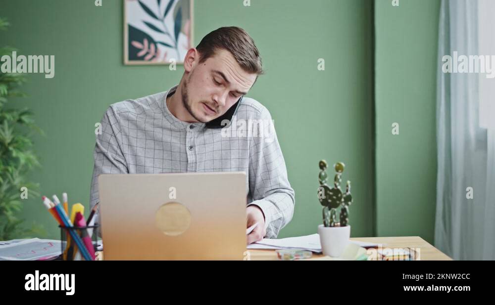 Confused office worker Stock Videos & Footage - HD and 4K Video Clips ...