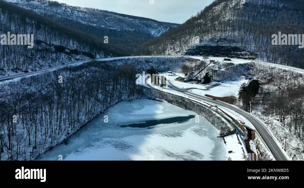 Curve in railroad track Stock Videos & Footage - HD and 4K Video Clips ...