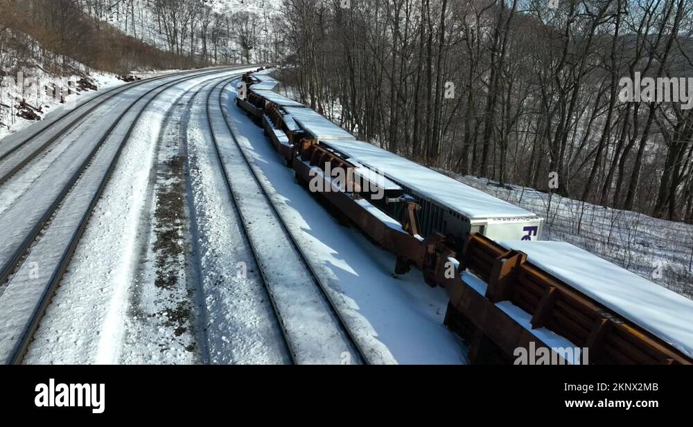 Snow car accident Stock Videos & Footage - HD and 4K Video Clips - Alamy