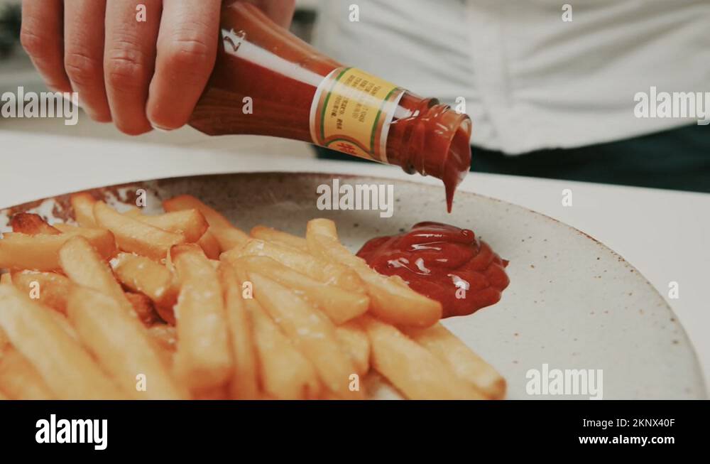 Ketchup plate Stock Videos & Footage - HD and 4K Video Clips - Alamy