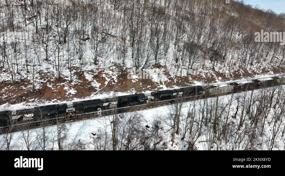 Railroad curve Stock Videos & Footage - HD and 4K Video Clips - Alamy