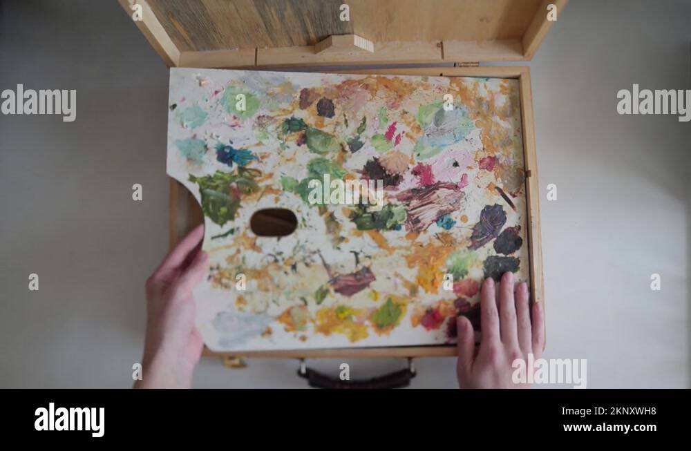 Wood pallet drawing Stock Videos & Footage - HD and 4K Video Clips - Alamy