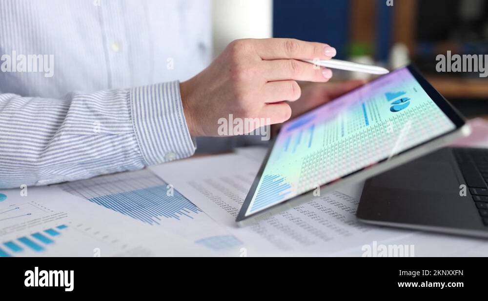 Statistical process control chart Stock Videos & Footage - HD and 4K ...