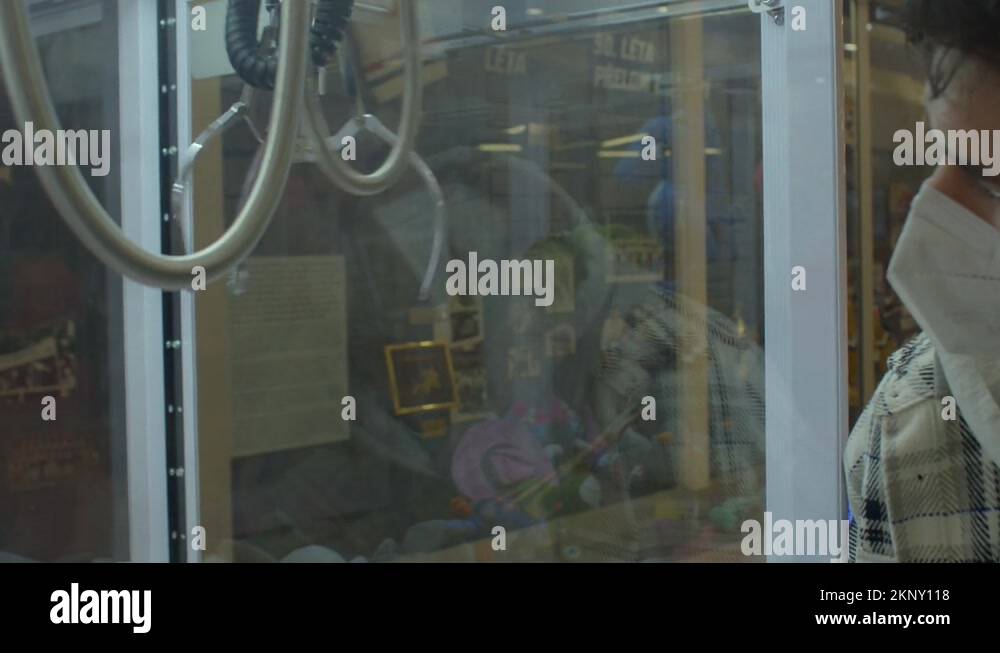 Soft toy vending machine Stock Videos & Footage - HD and 4K Video Clips ...