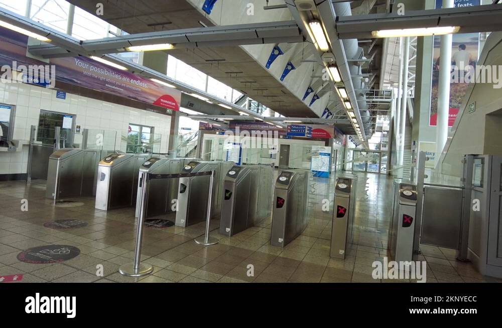 Station terminal Stock Videos & Footage - HD and 4K Video Clips - Alamy