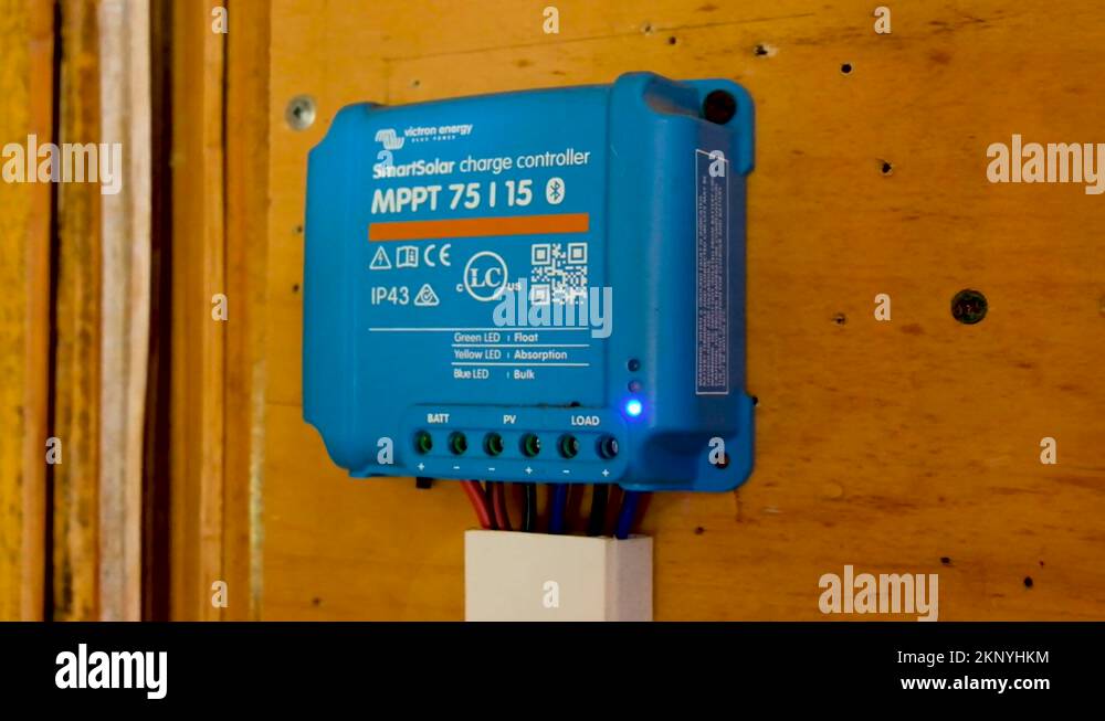 Setup box Stock Videos & Footage - HD and 4K Video Clips - Alamy