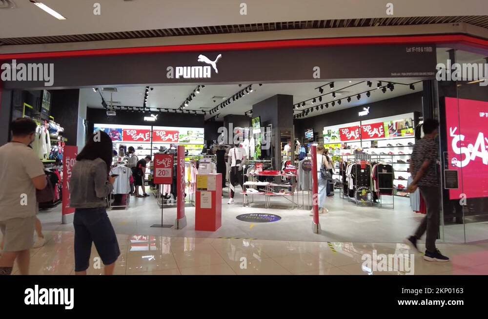 Puma store display Stock Videos & Footage - HD and 4K Video Clips - Alamy