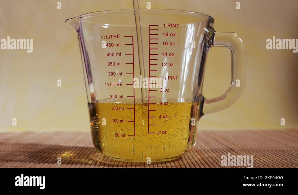 Jug of cooking oil Stock Videos & Footage - HD and 4K Video Clips - Alamy