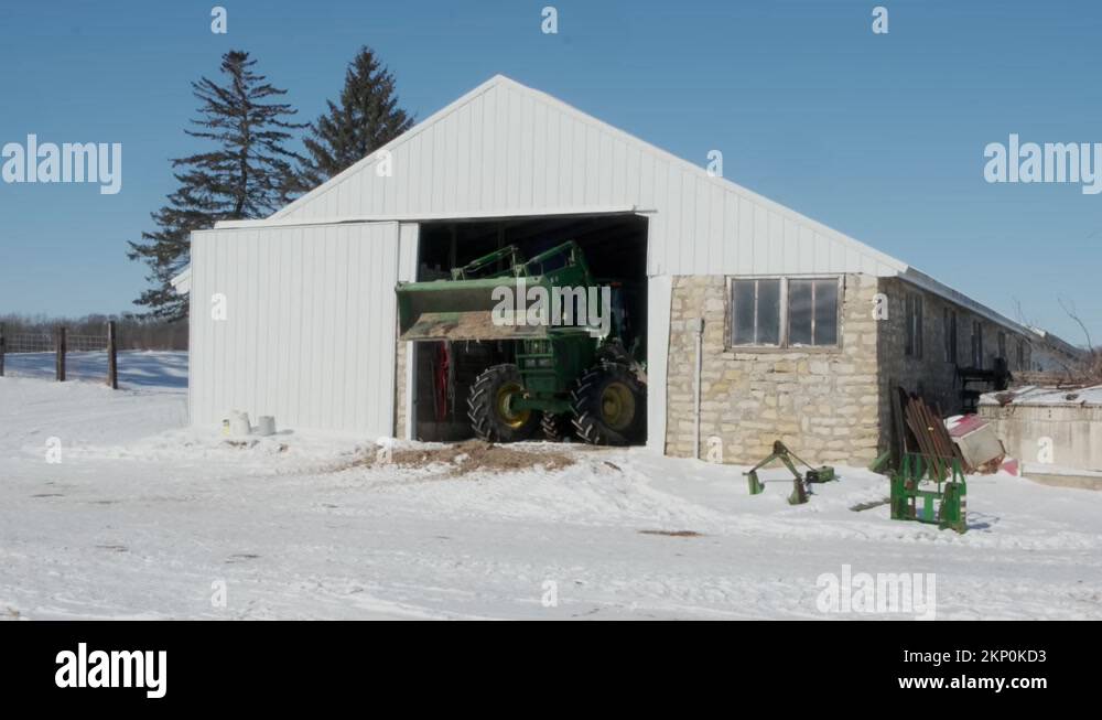 Open barn Stock Videos & Footage - HD and 4K Video Clips - Alamy