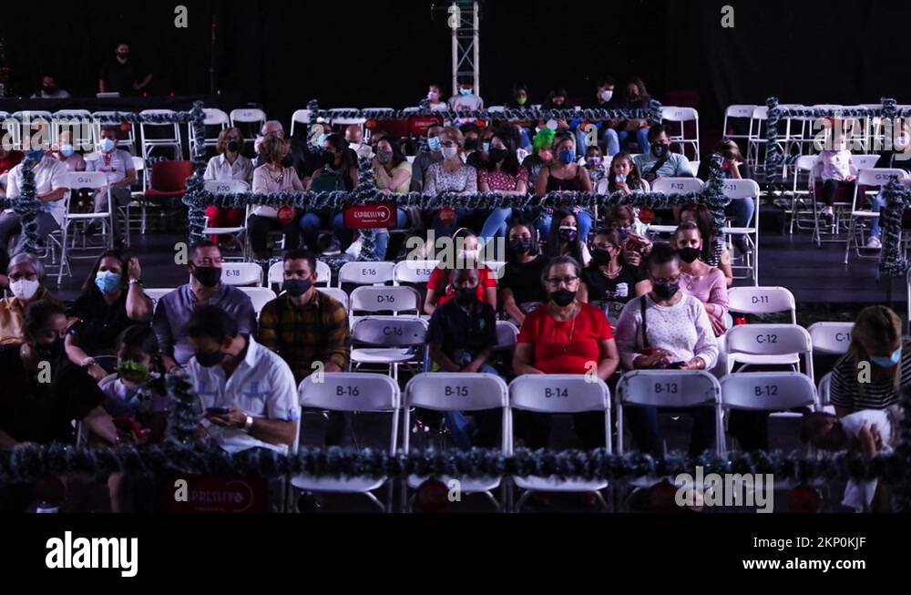 Opera audience audience seated Stock Videos & Footage - HD and 4K Video ...