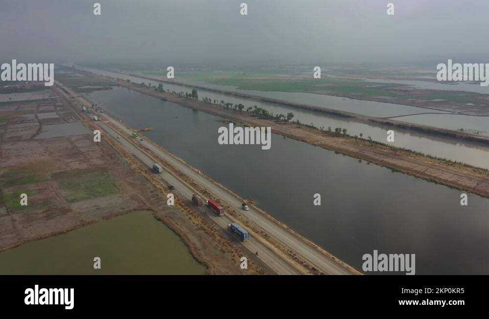 Indus river flood Stock Videos & Footage - HD and 4K Video Clips - Alamy