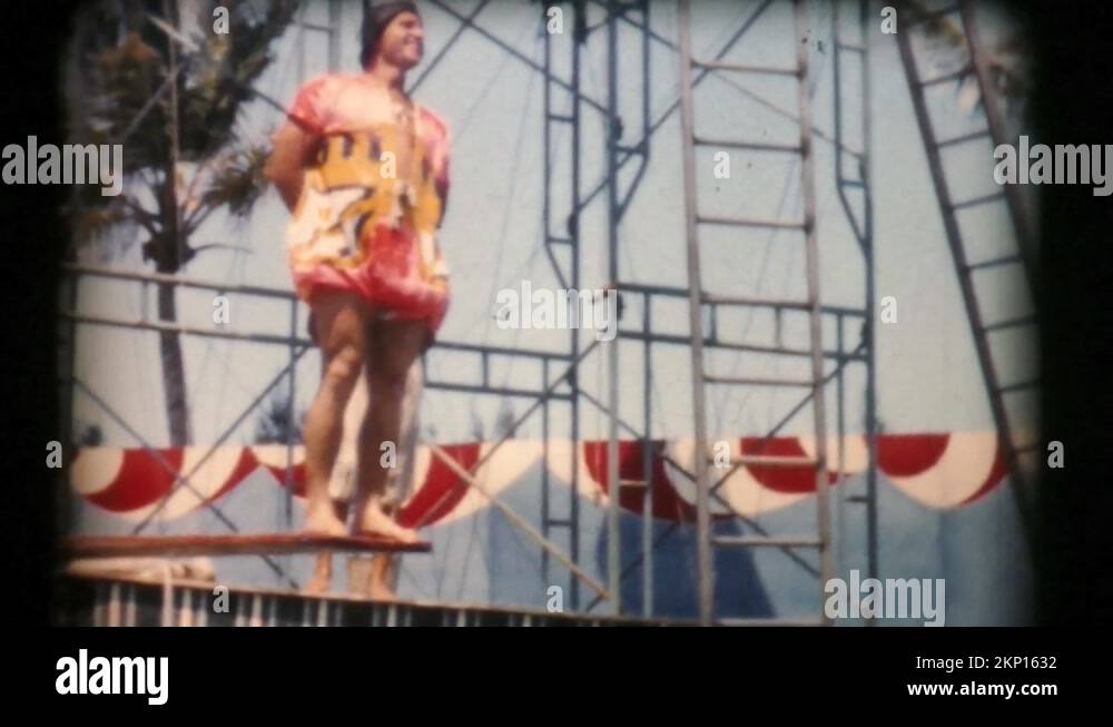 Diving show Stock Videos & Footage - HD and 4K Video Clips - Alamy